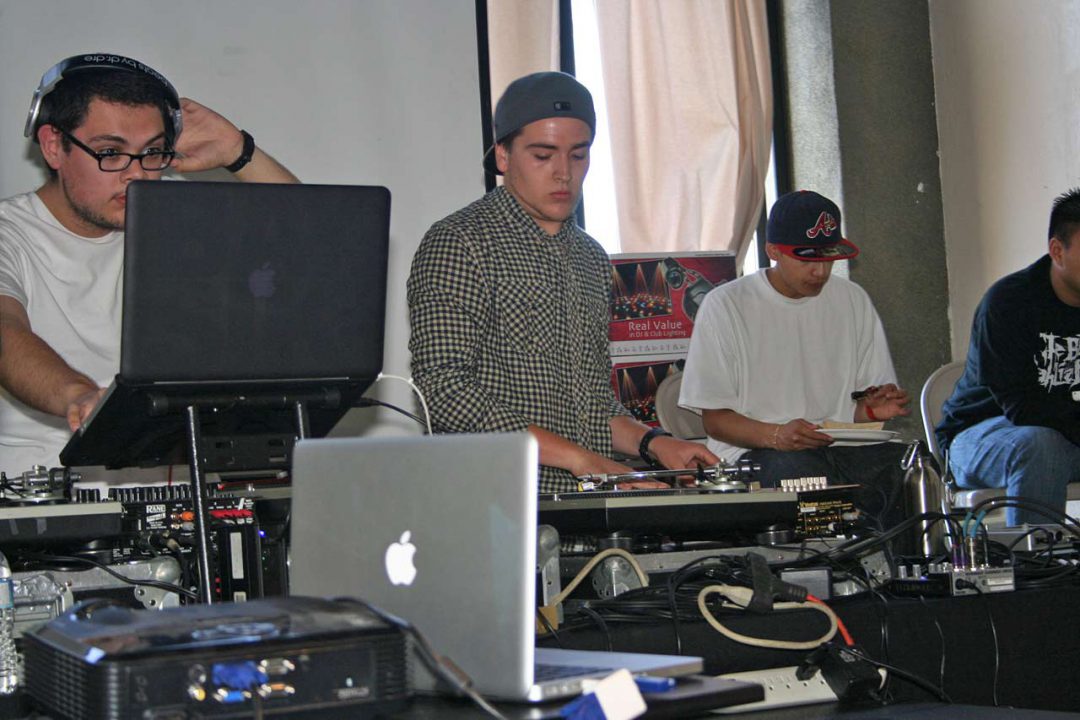 HORIZONS | Programs | Prevention | DJ Class